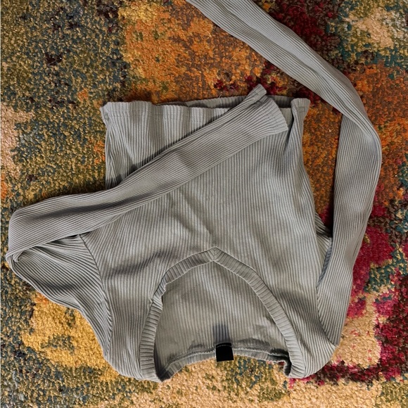 SHEIN | Tops | Grey Long Sleeve Crop | Poshmark